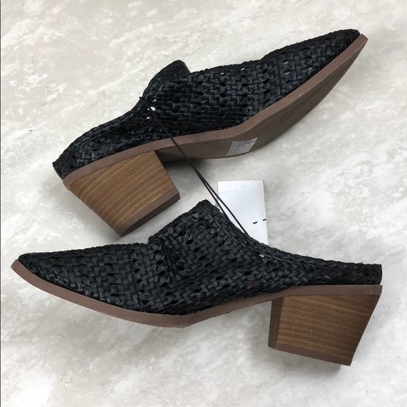 Universal Thread | Shoes | Nwt Black Kallie Woven Heeled Mules | Poshmark